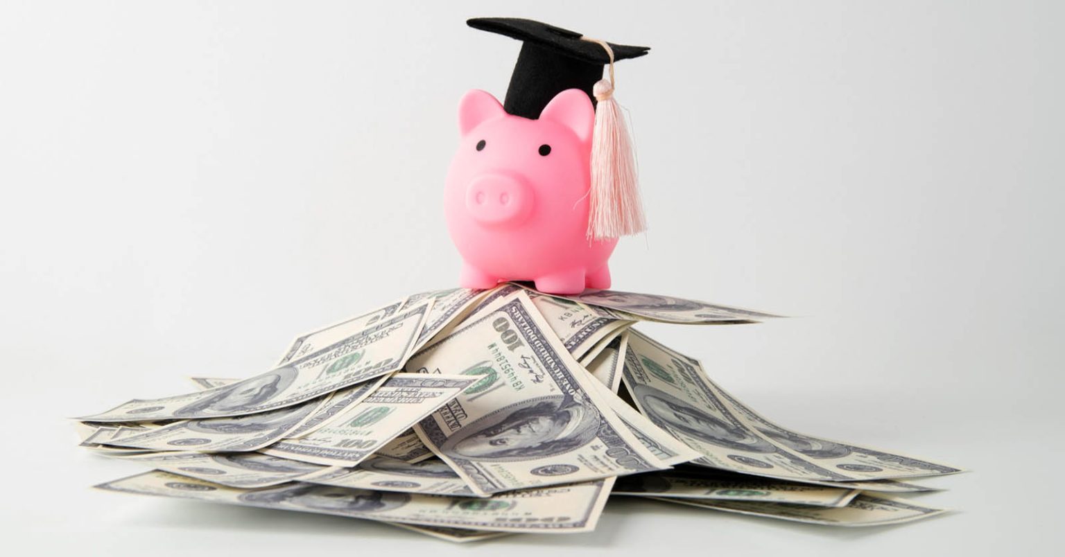 How Loan Payments Are Calculated (With Examples)